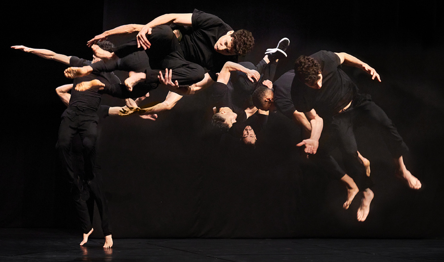« Ka-In », Groupe Acrobatique de Tanger, Raphaëlle Boitel, Cirque ...