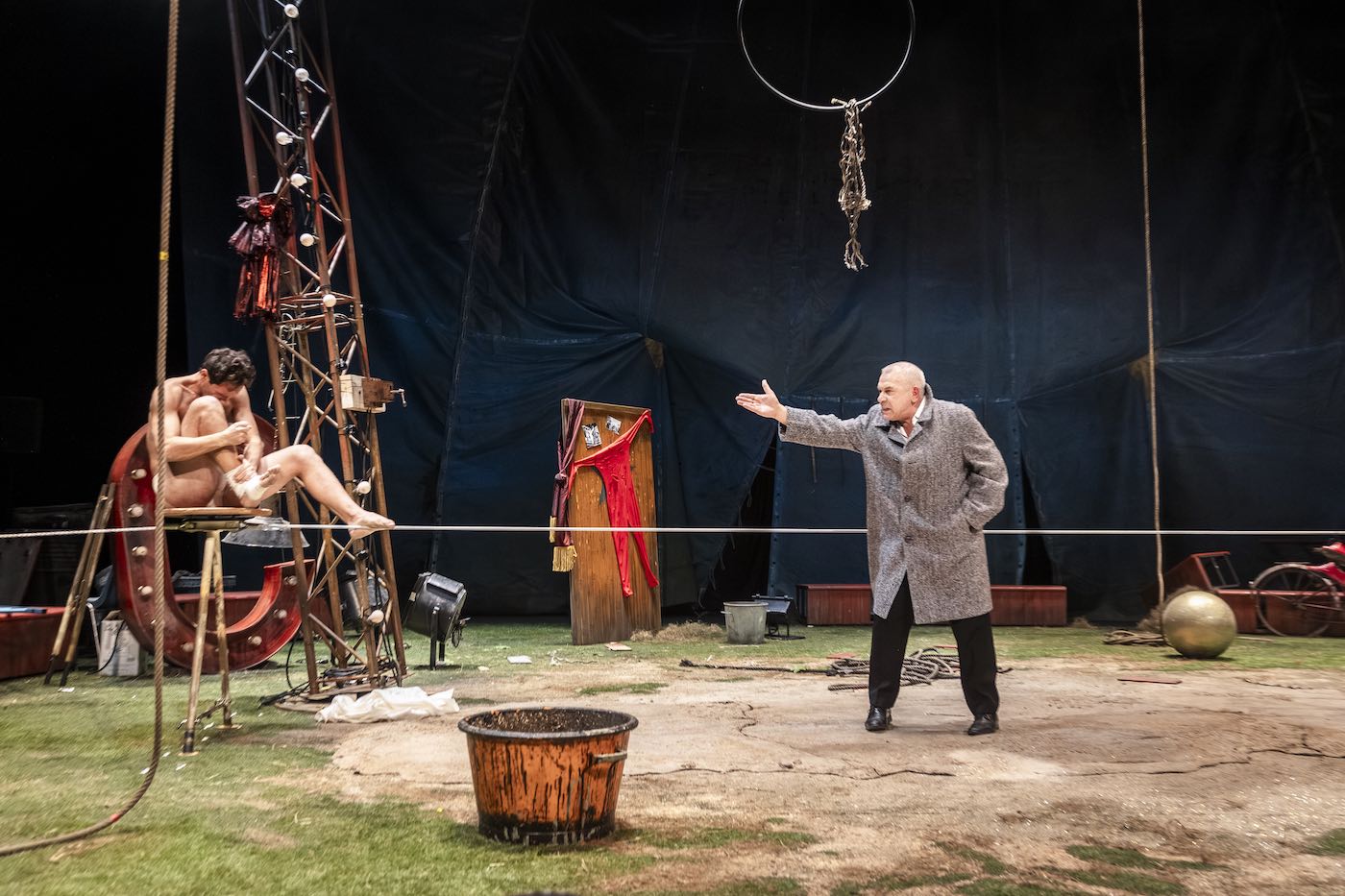 « Le Funambule », Jean Genet, Philippe Torreton, critique, Les Abbesses ...