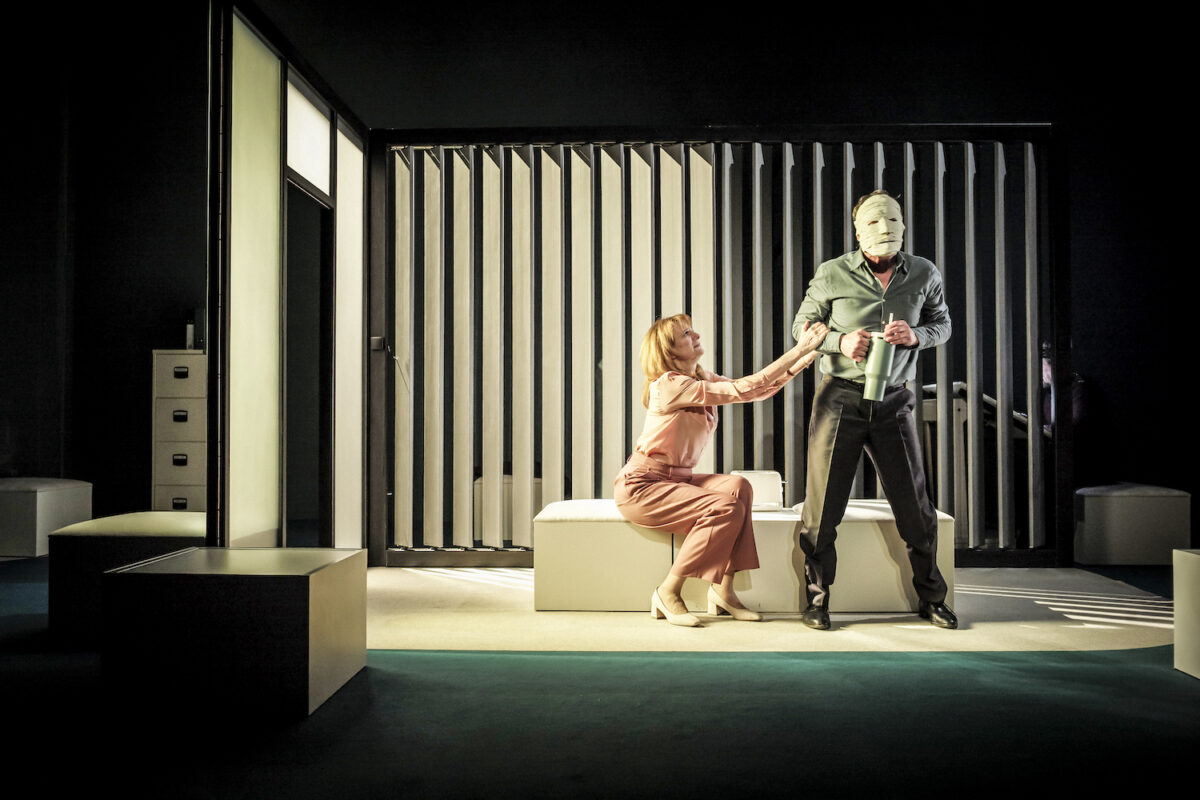 « Le Moche », Marius von Mayenburg, Aurélien Hamard-Padis, Comédie ...